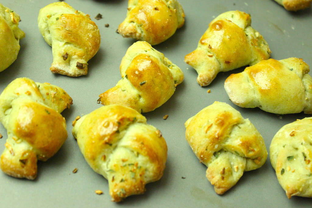 Knot Your Average Garlic Knots - Kuli Kuli Foods